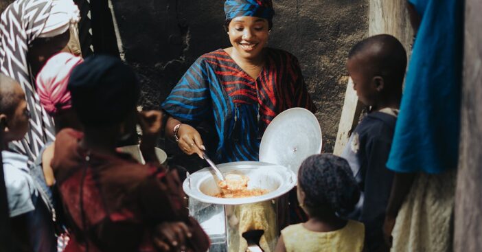 7 Neighborhood Resource Sharing Networks That Strengthen Community ...